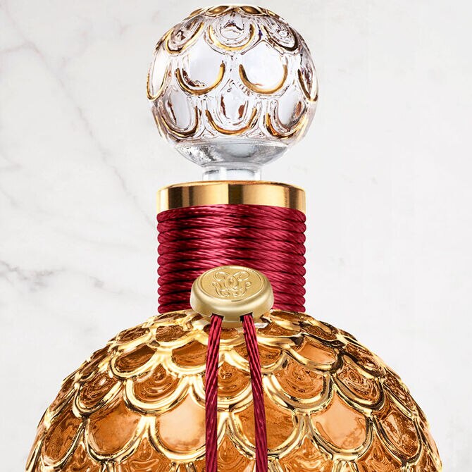 The Bee Bottle ⋅ GUERLAIN