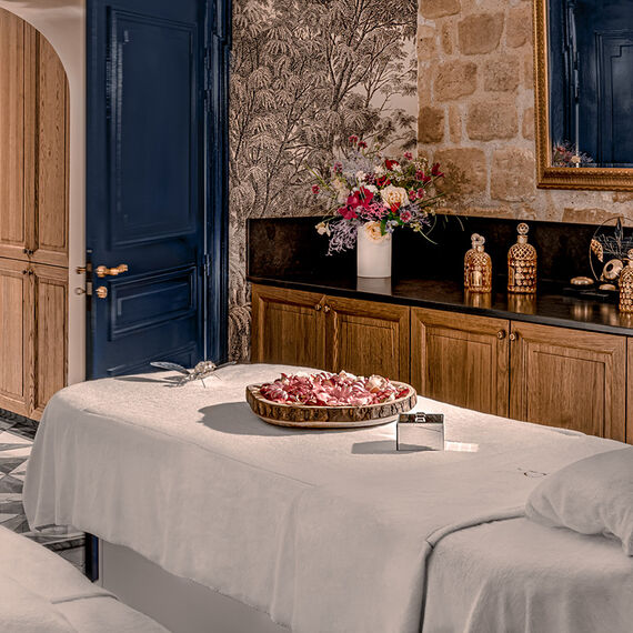 RELAIS CHRISTINE SPA, PARIS ⋅ GUERLAIN