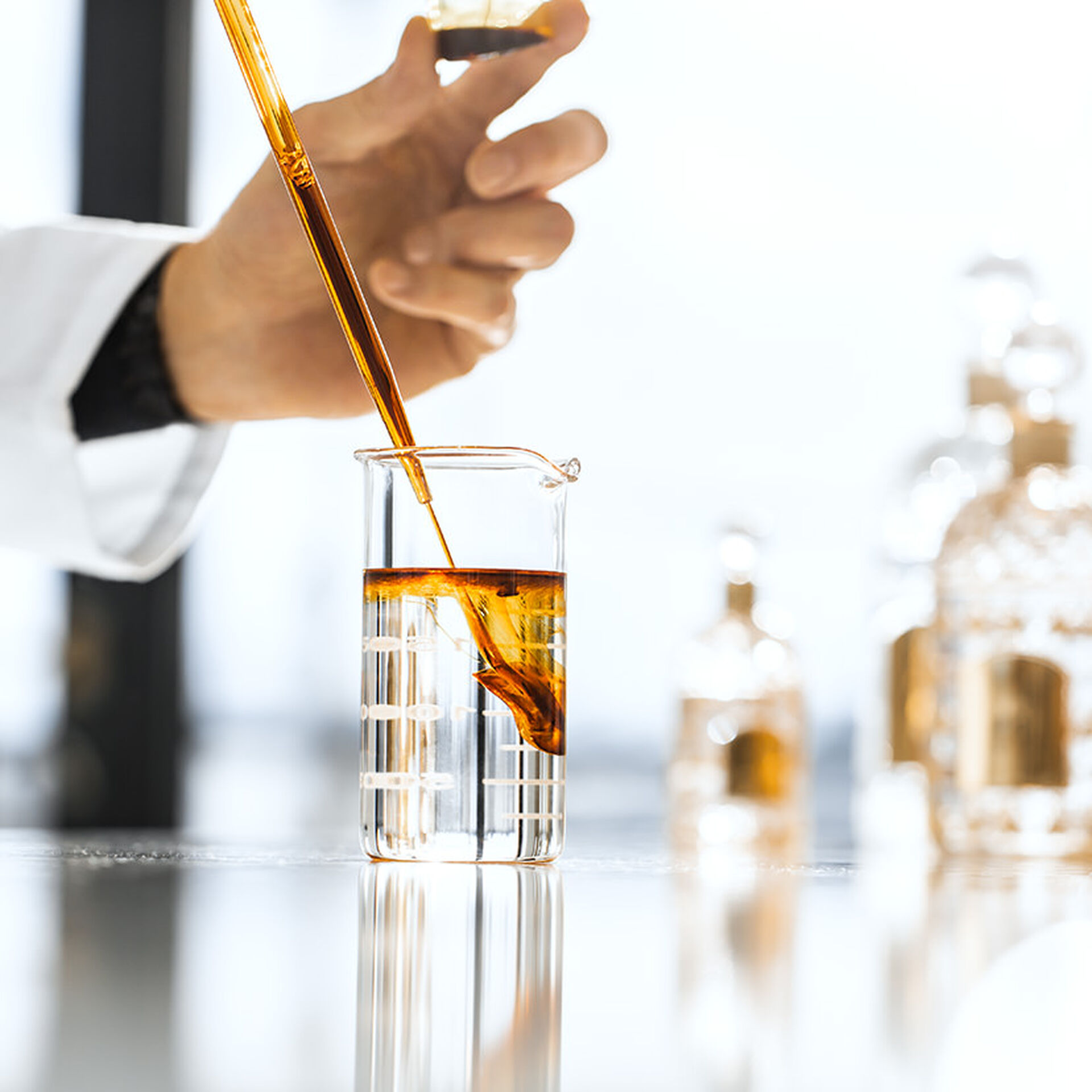 Custom Perfume: Create your Custom Fragrance & Scent ·Guerlain ⋅ GUERLAIN