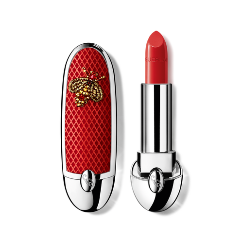 Makeup : Lipstick ⋅ Eyeliner ⋅ GUERLAIN